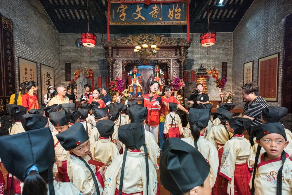 How Chinese Kids Usher in Their First Day of School | The World of Chinese