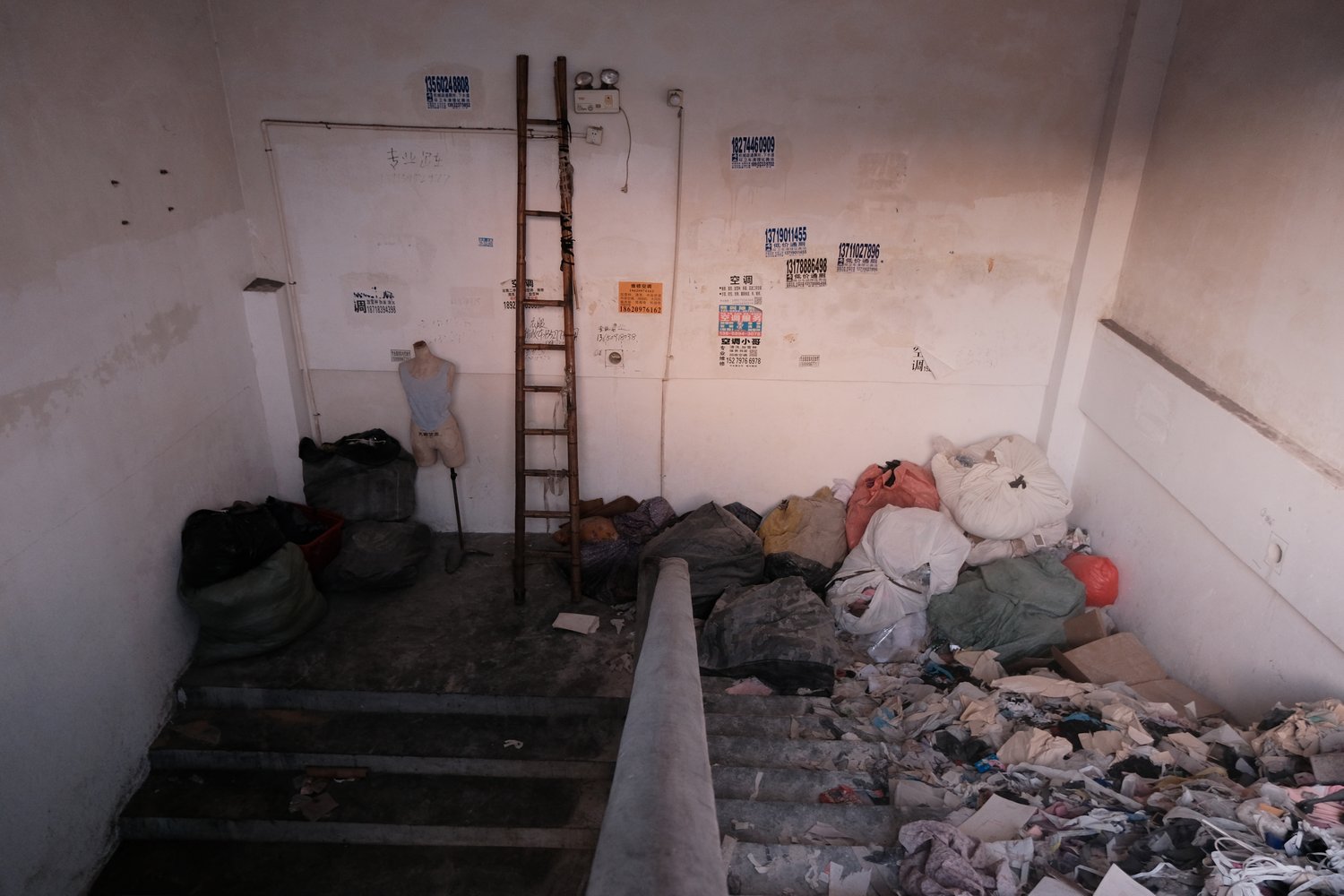 Glimpse Inside Southern China’s Vanishing Garment Hub