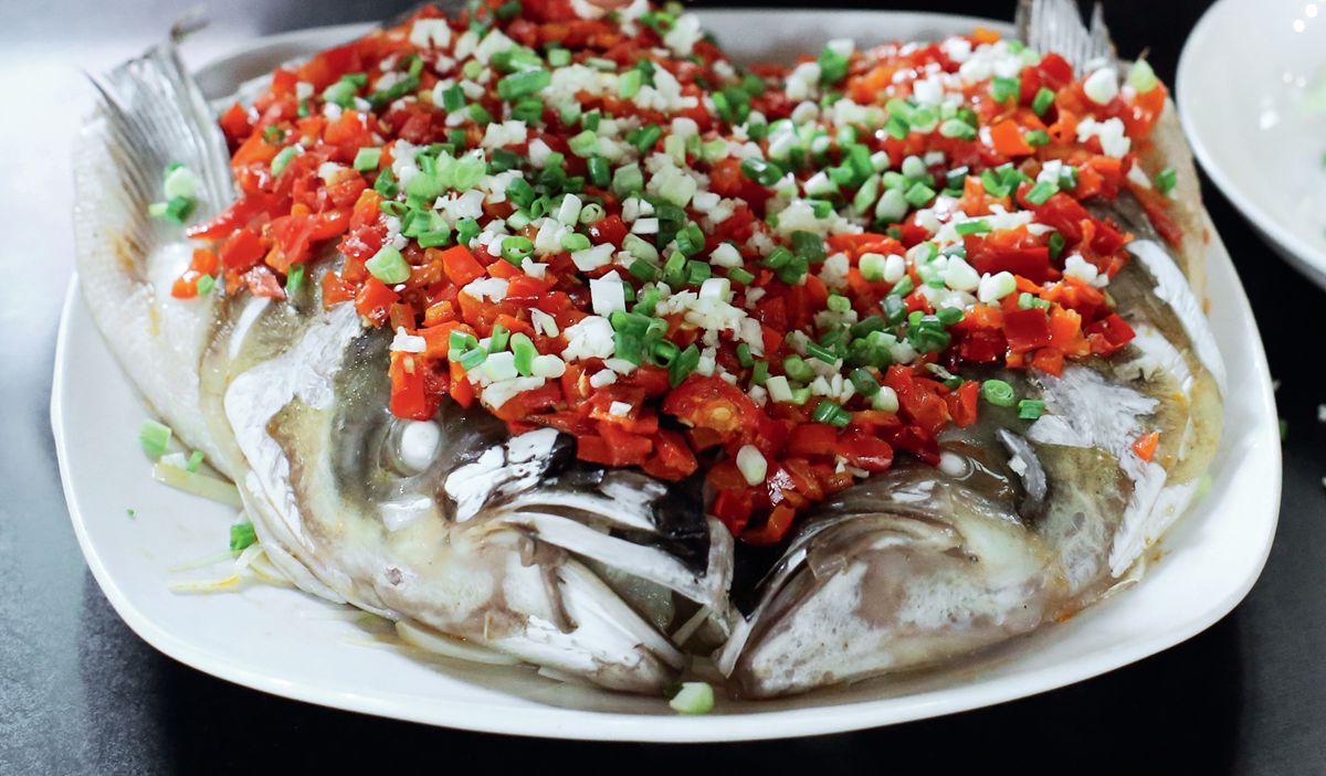 Flavor in a fish head | The World of Chinese