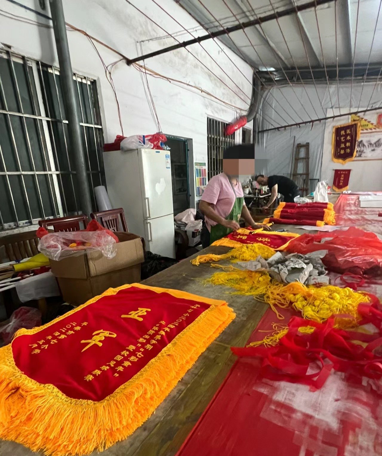 What are Chinese Red Velvet Banners?