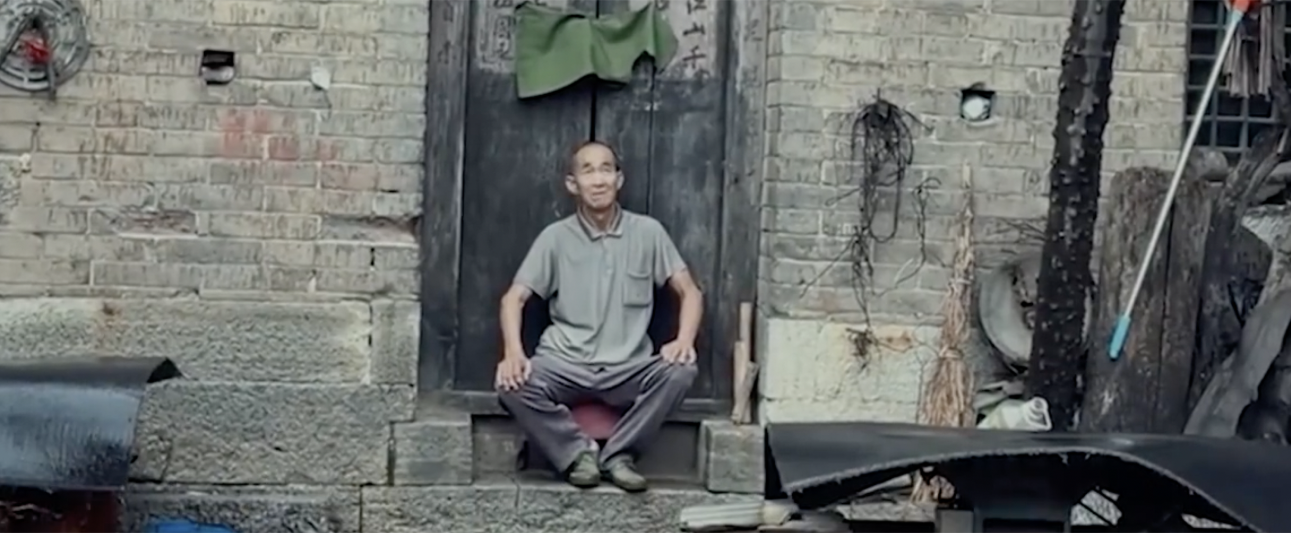 Viral Video of Rural Chinese Uncle and Other Trending News From China