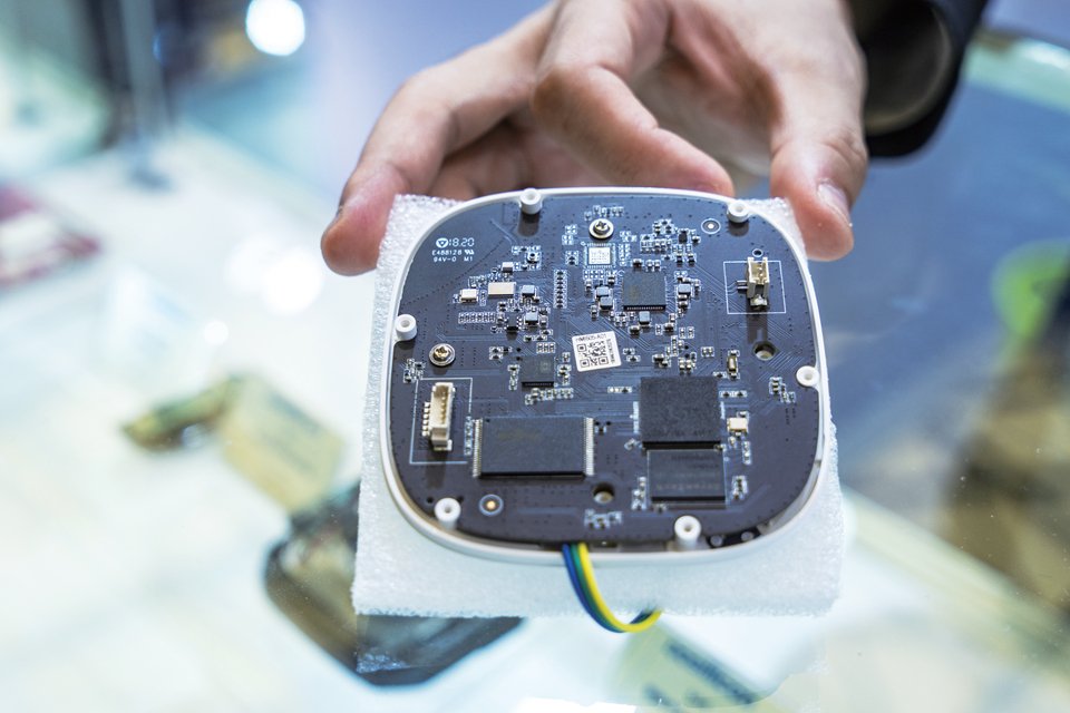 China's Future Smart Assistant World