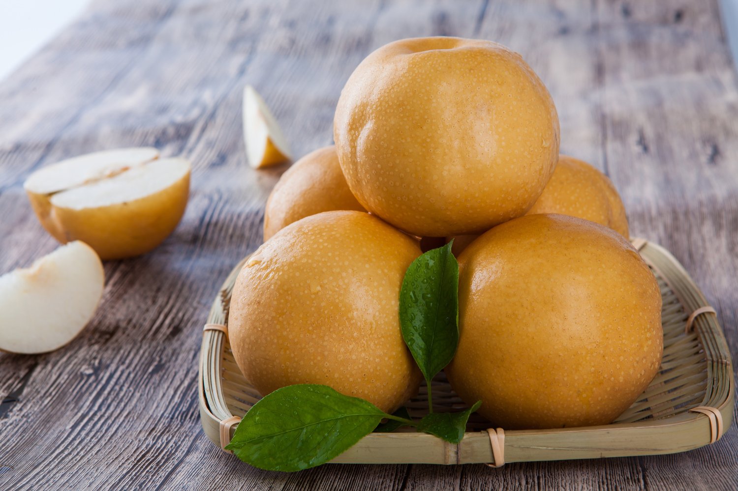Where to Find the Best Pears in China