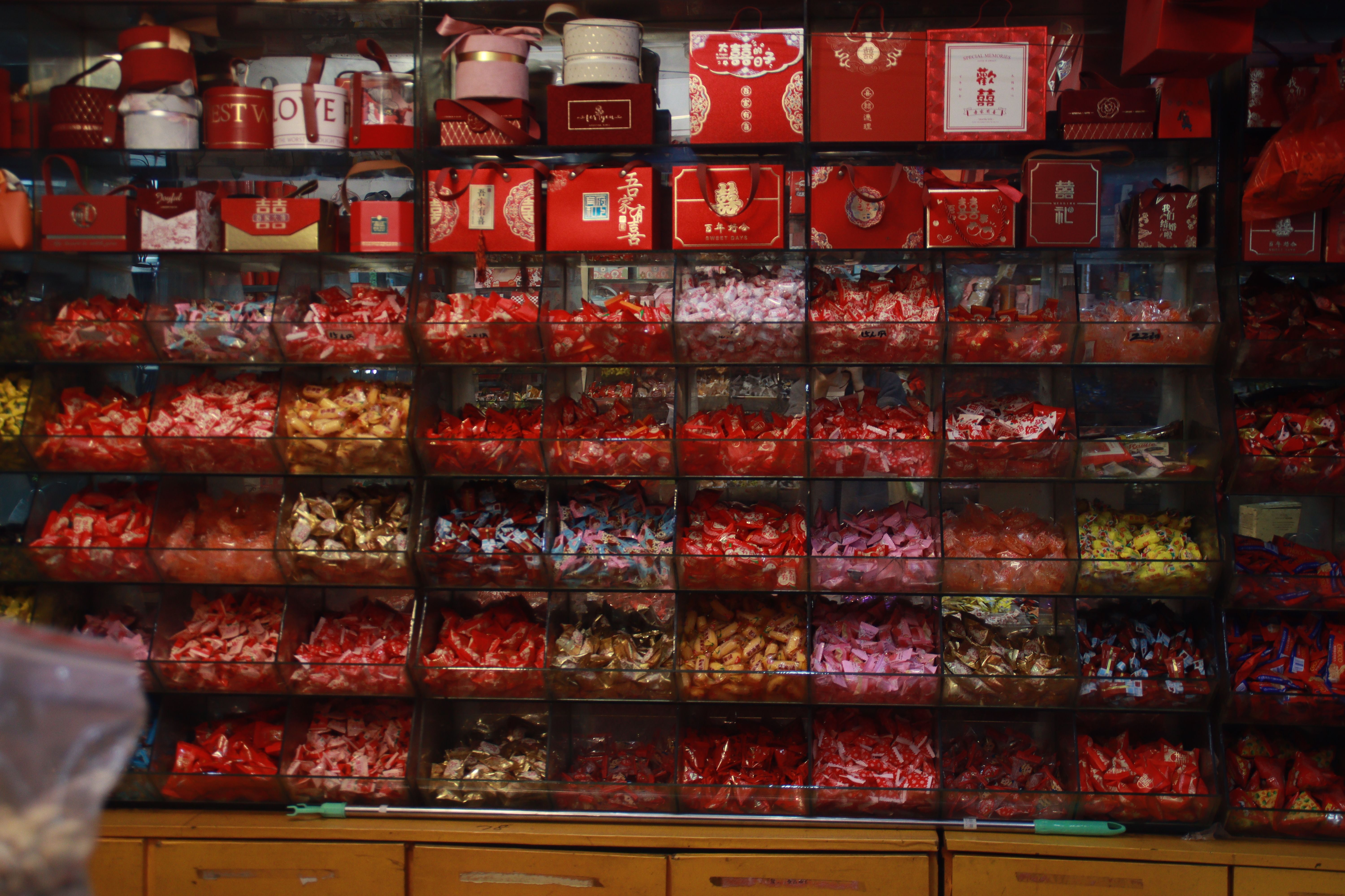 How the declining marriage rate in China has hurt the candy industry
